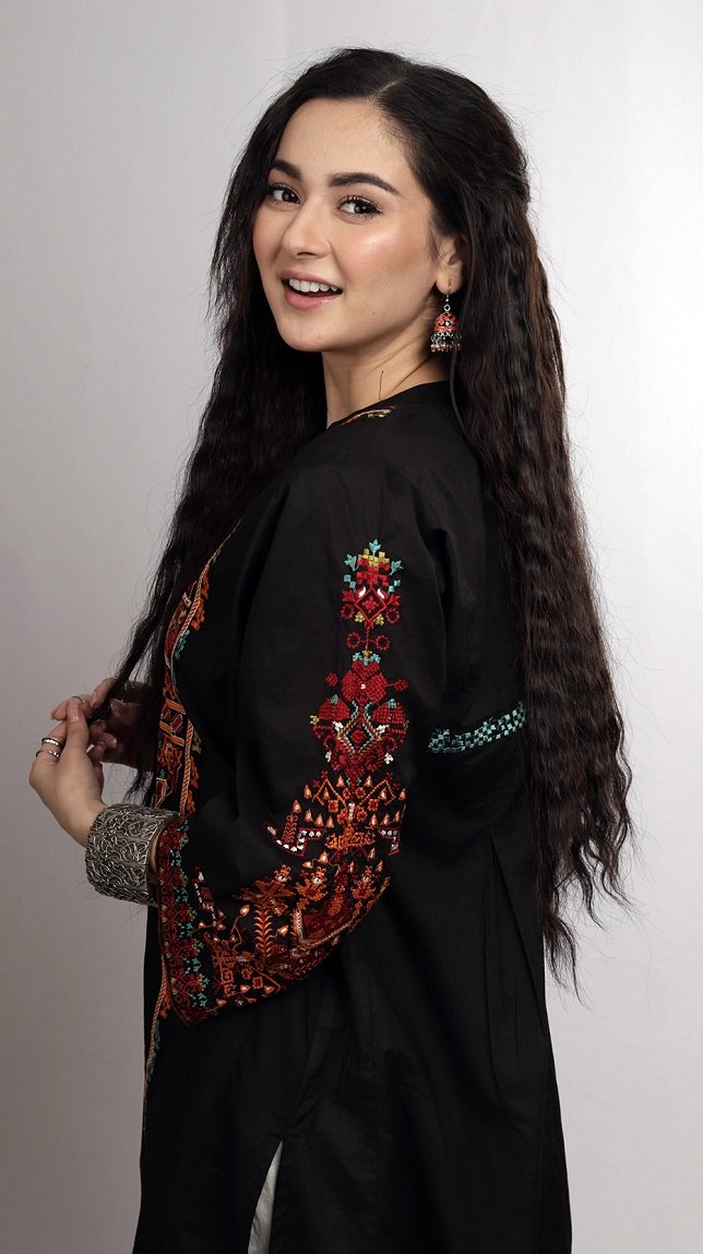 Cast, Storyline & Schedule of HUM TV drama serial Anaa ...